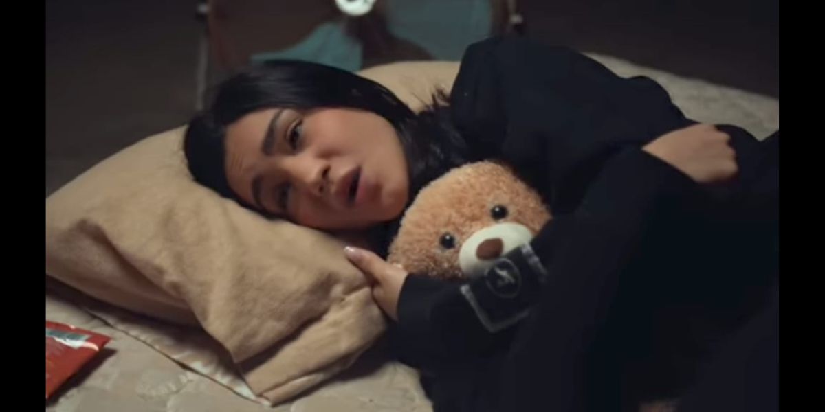 Après le meurtre de son mari, Rym Fikri de retour avec une chanson ...